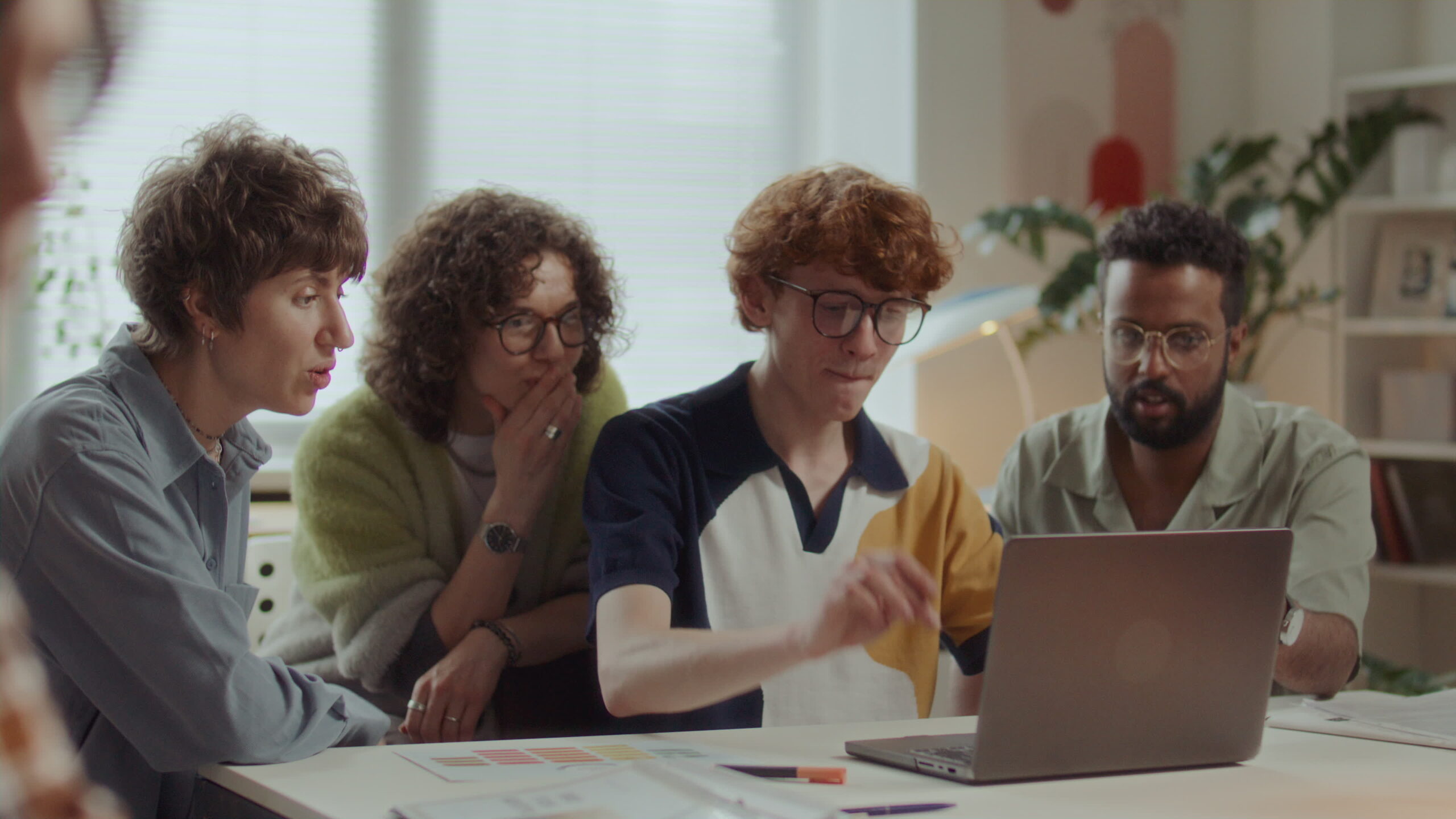 Monitor Co Workers Working Office (92)